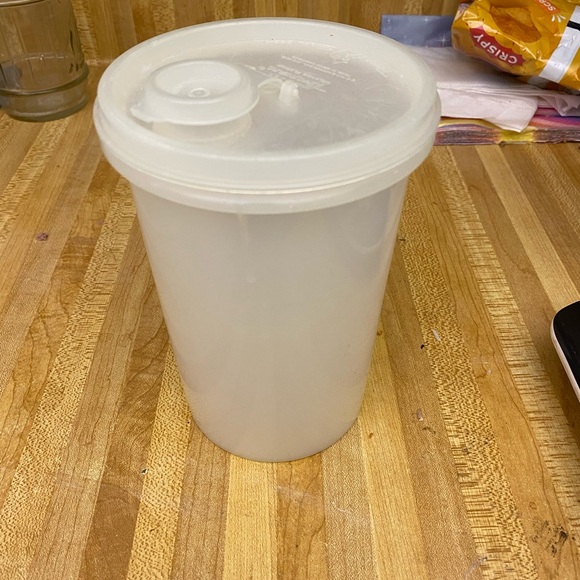 Tupperware | Kitchen | Tupperware White Kitchen Food Storage Solution ...